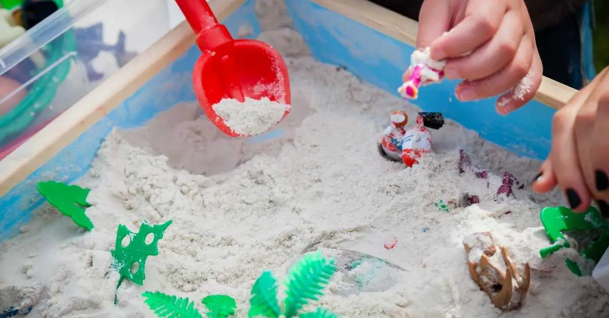 What insects does cinnamon repel? - Talk Leisure