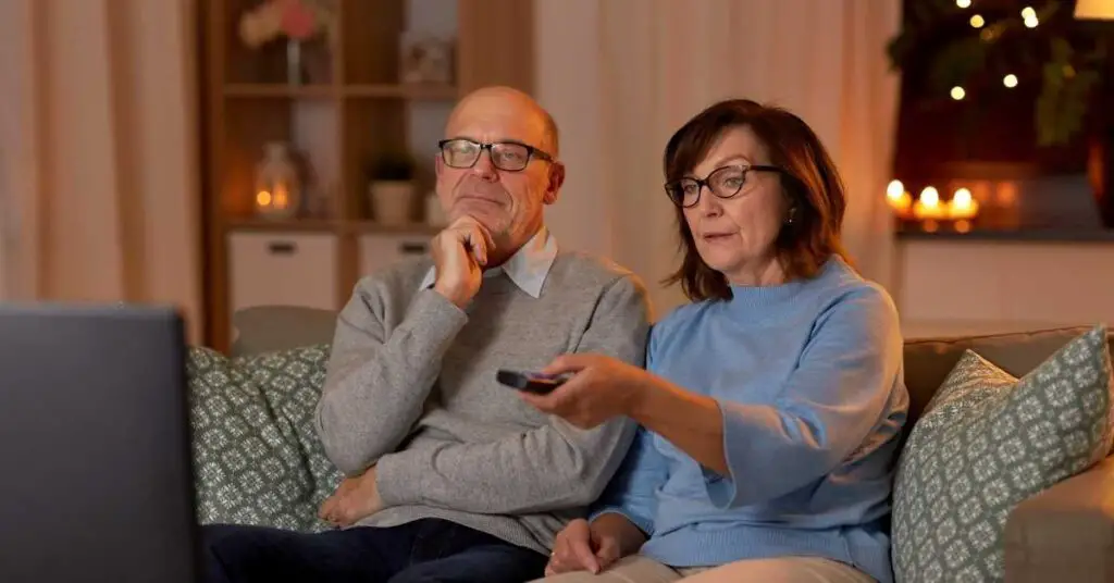 Can You Wear Reading Glasses To Watch TV Talk Leisure